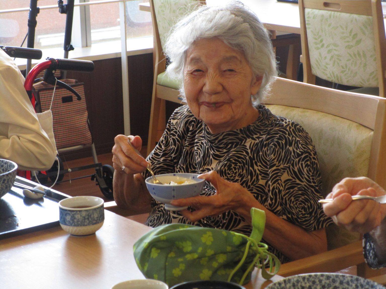 食事でつなぐ心と笑顔 〜食事委員会の取り組み〜 | Yawaragi